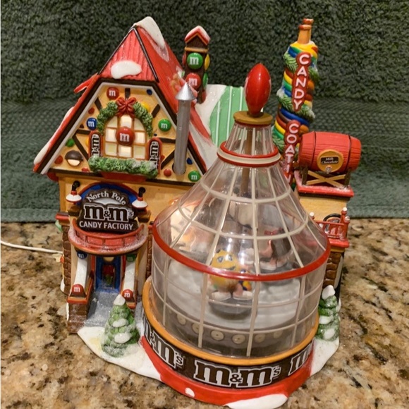 Department 56 | Holiday | Collector Department 56 204 The North Pole ...